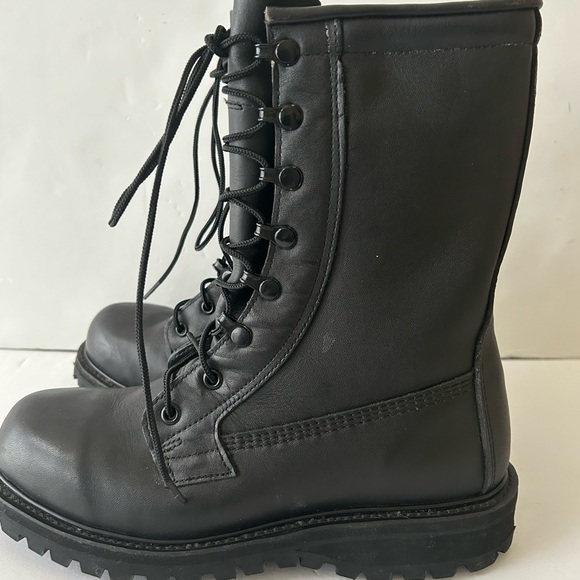 Vibram | Shoes | Vibram Woman Tall Steel Toe Military Boots Size 7m ...